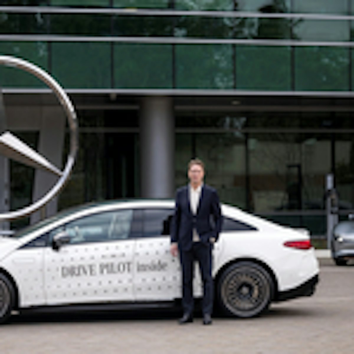 Software architects: Mercedes-Benz previews its operating system MB.OS ...